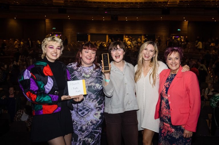 Adwaith becomes the first band to win the Welsh Music Prize twice