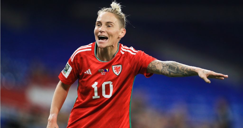 Veteran Jess Fishlock in no rush to make decision on Wales future