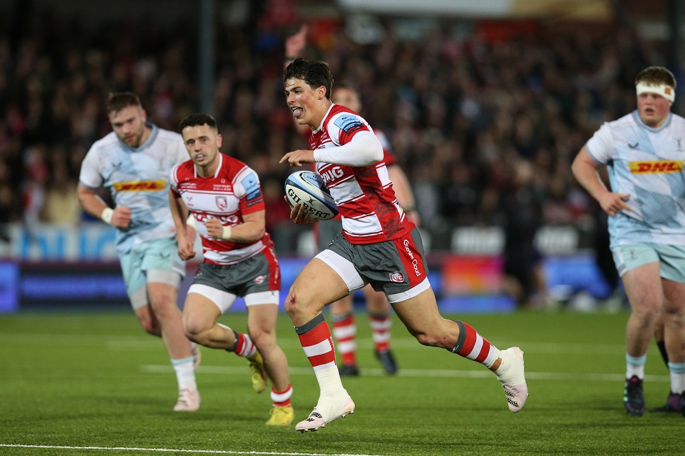 Louis Rees-Zammit proves his fitness to give Wales a lift