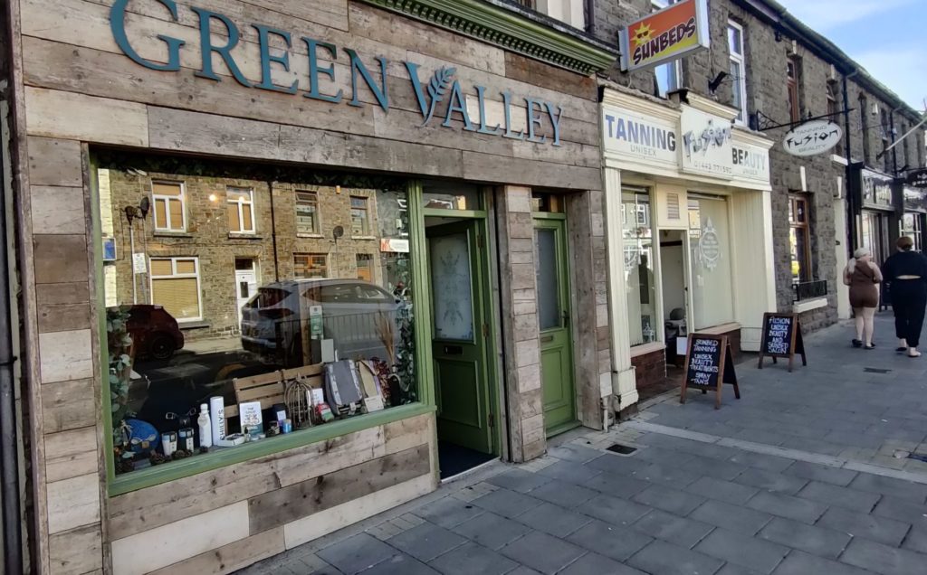 The tender Welsh love story that keeps selling out at a fruit and veg shop