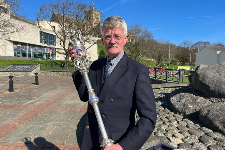 World-renowned jeweller with Welsh roots steps in to repair historic ...