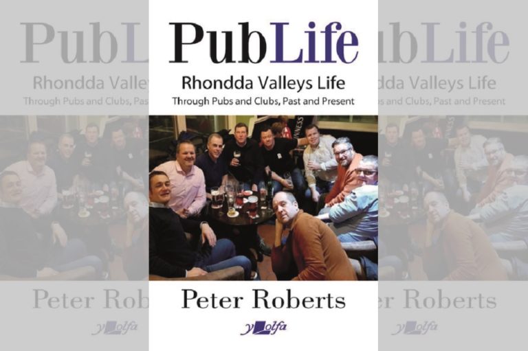 Review: Pub Life by Peter Roberts
