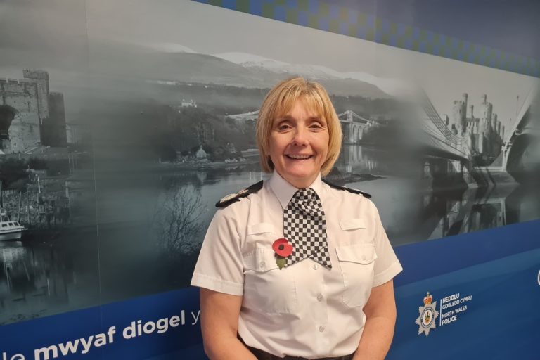 Chief constable gets green light to retire for one day