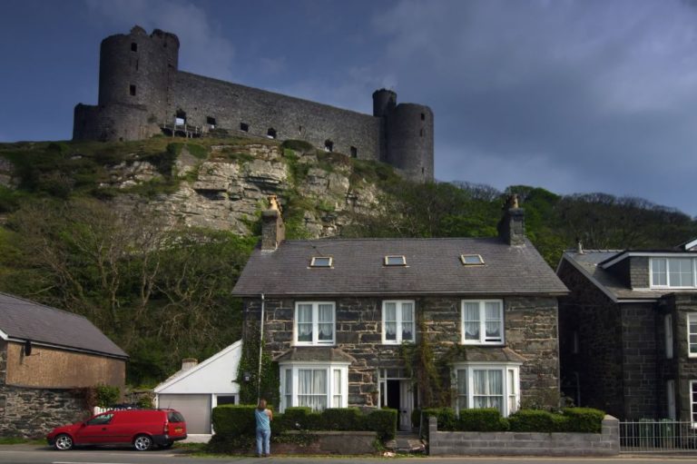 Children go free at Cadw sites to celebrate Owain Glyndŵr Day