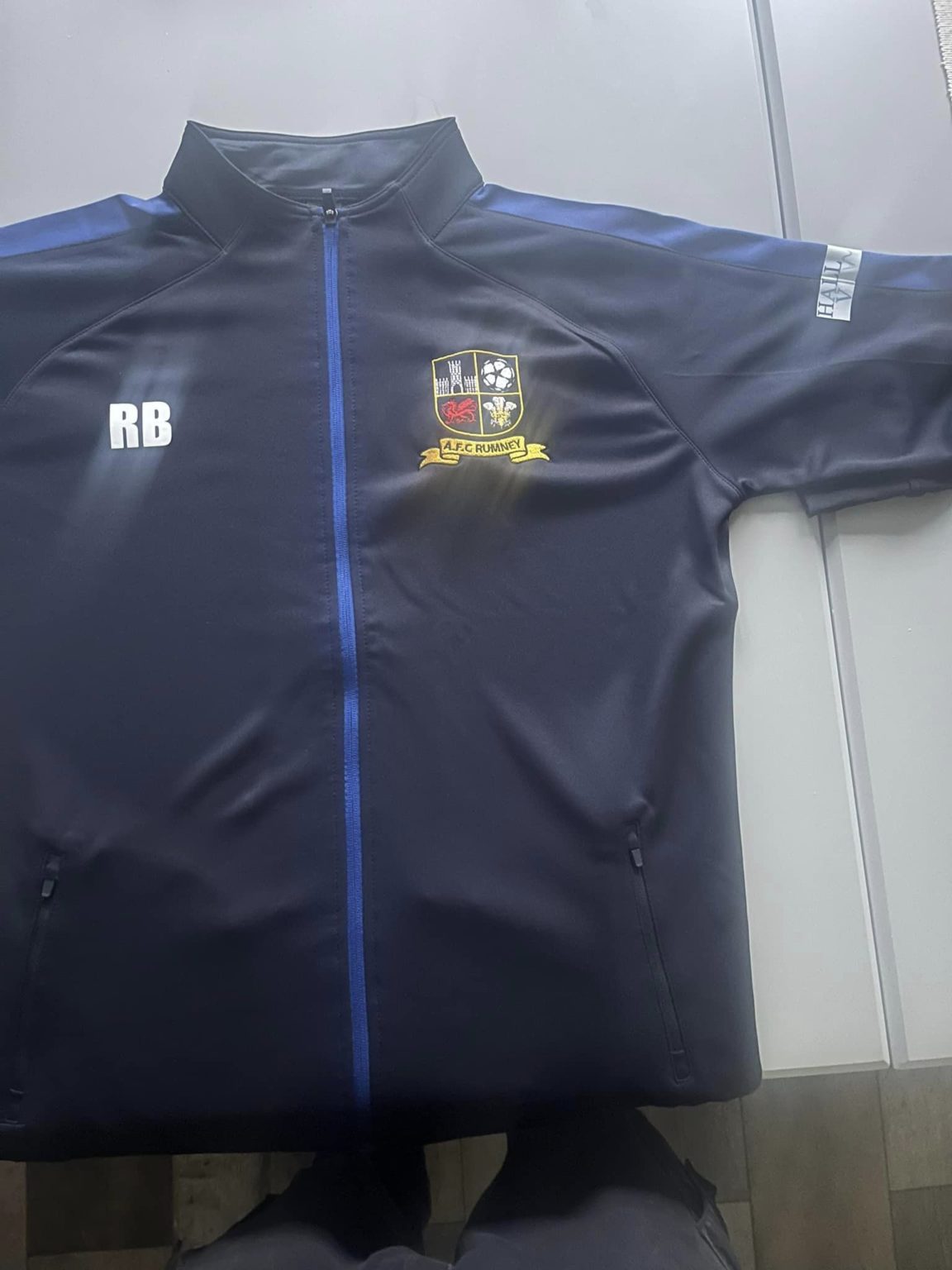 US superstar 50 Cent sponsors shirts of Welsh girls' football team