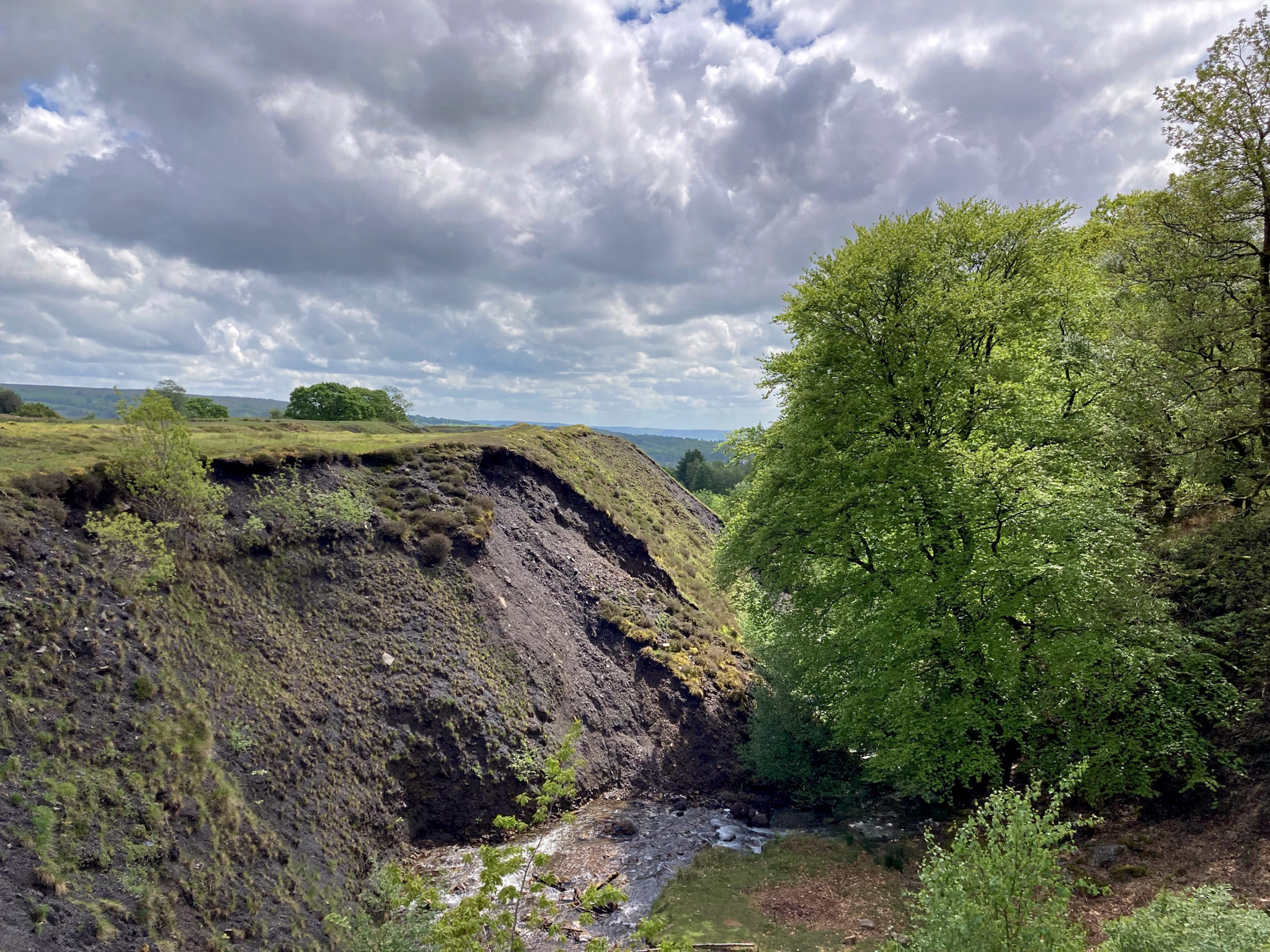 Y Filltir Sgwâr/The Square Mile: Waterfalls, Cascades and Colliery Spoil