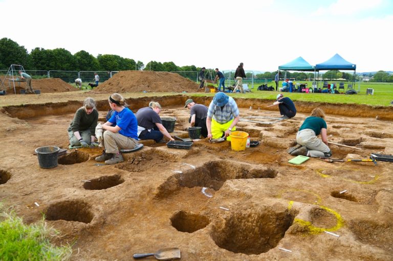Archaeological dig resumes at site of bronze age roundhouse in city park