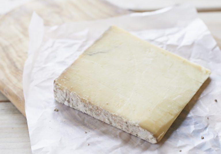 Jamie Oliver warns of ‘lorryloads of posh cheese’ being sold by ‘wrong’uns’