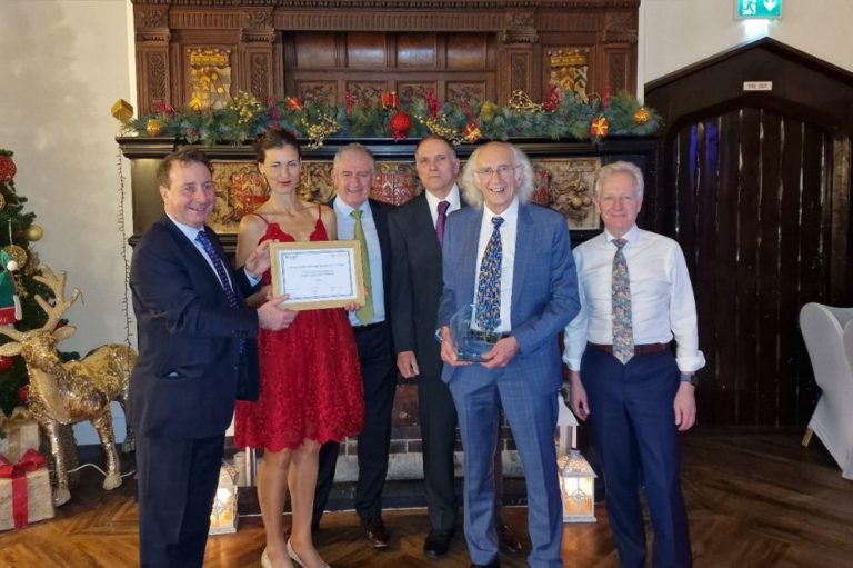 Welsh Local Government Association receives award for roll out of 20mph ...