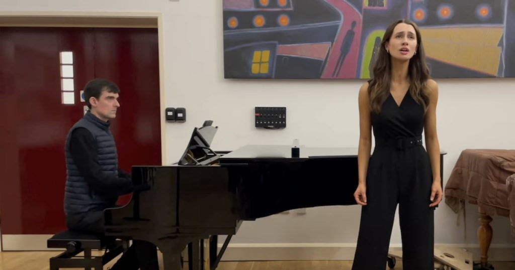 Watch: The extraordinary vocal talents of Traitors' Elen