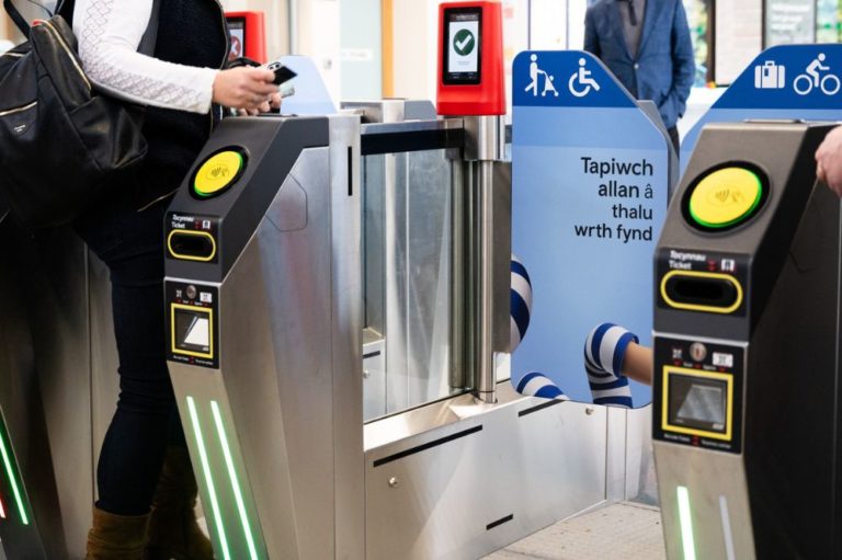 Over 150,000 customers choose new Pay As You Go rail ticketing in Wales