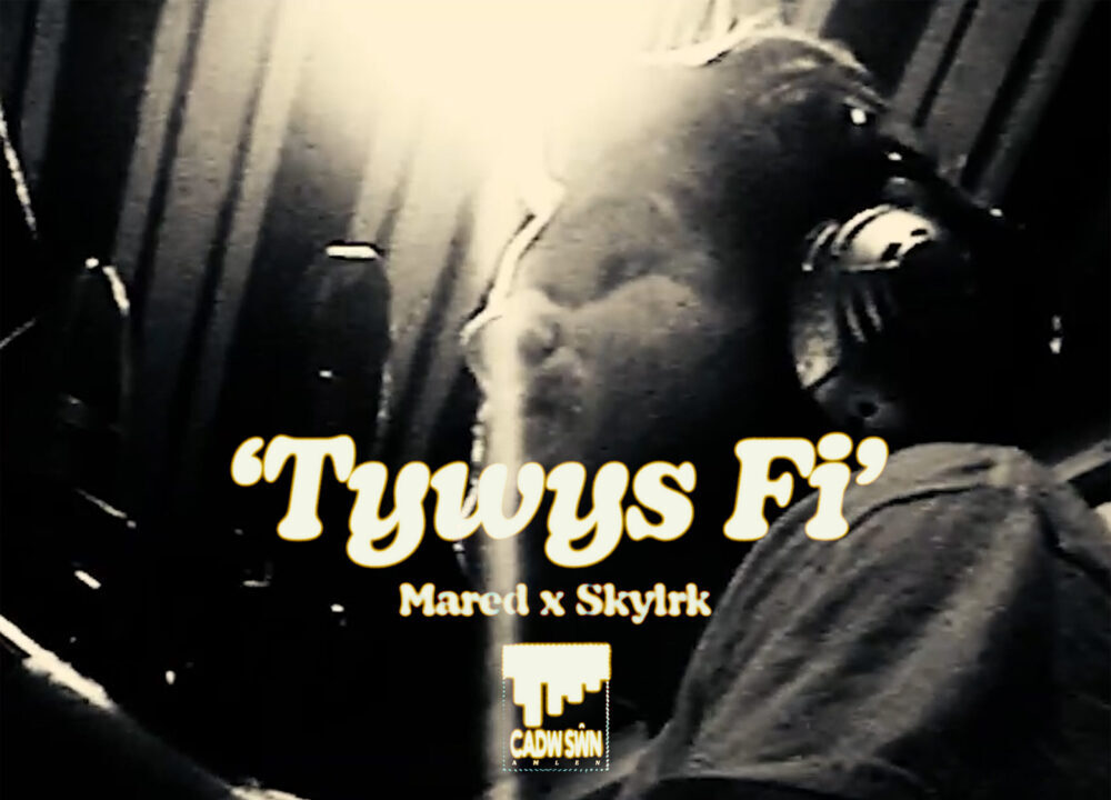 Mared joins rap enigma Skylrk on Welsh language neo-soul track