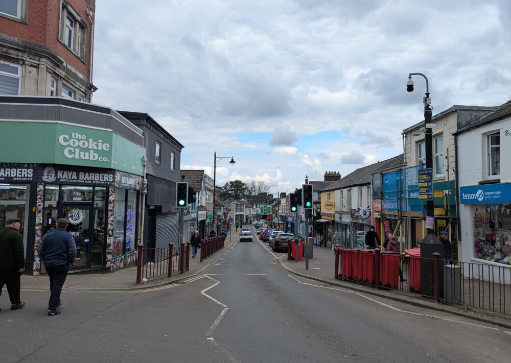 Residents to be encouraged to live above high street shops