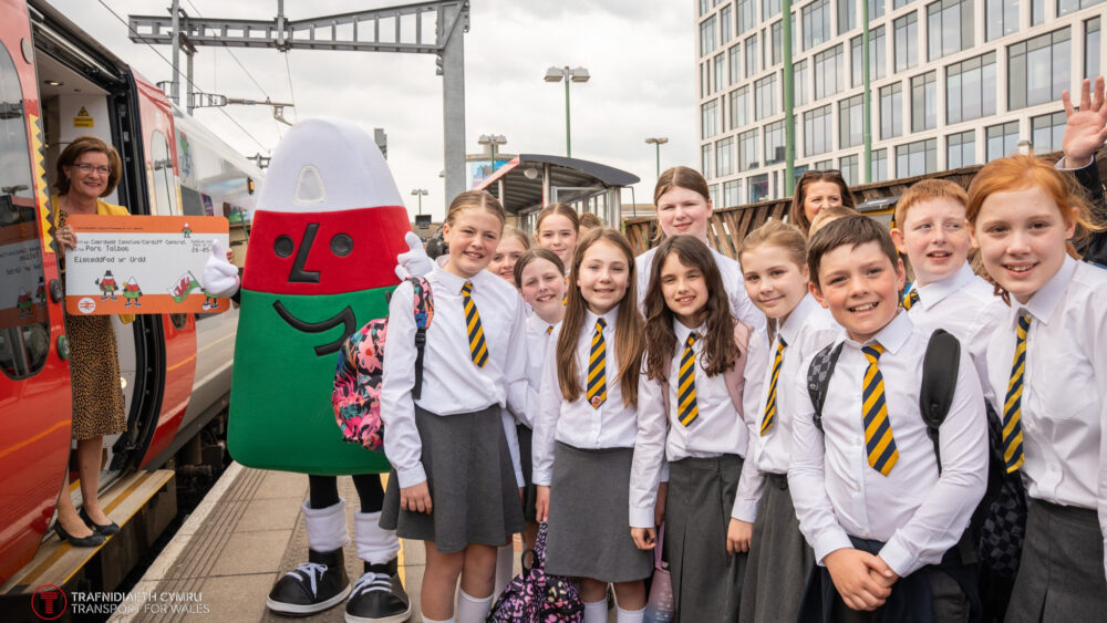 Transport for Wales partners with iconic Mistar Urdd
