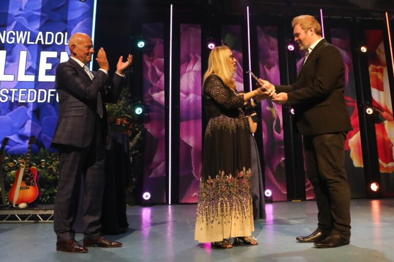 Welsh tenor crowned world’s best by widow of opera star Luciano Pavarotti