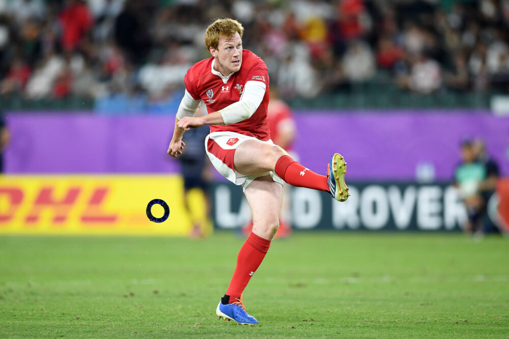 Welsh rugby star Rhys Patchell announces retirement