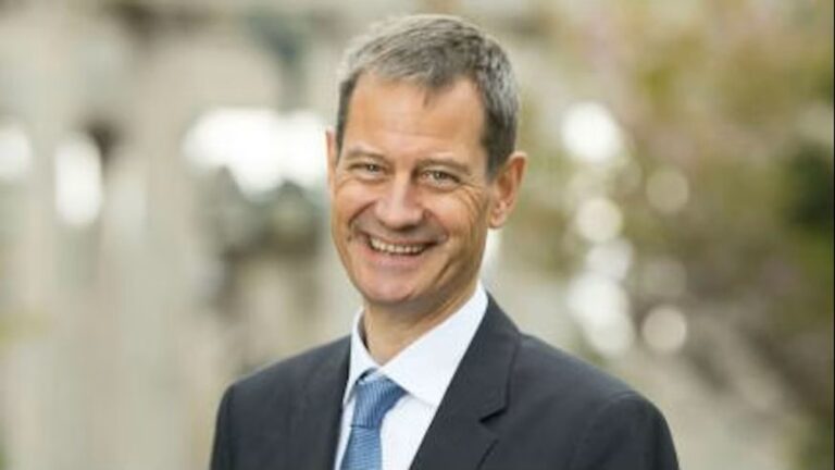 Two senior figures leave their roles at Cardiff University