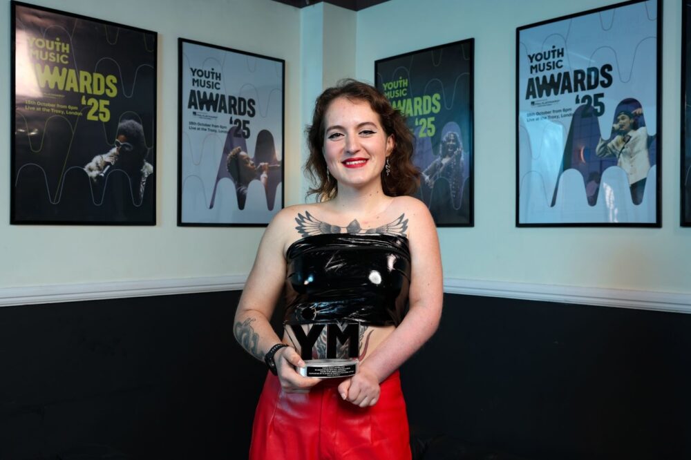 Welsh artist wins Youth Music Award