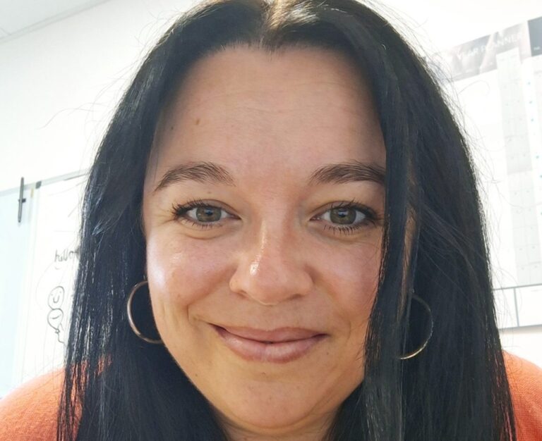 Editor threatens to sue Town Council over offensive Facebook posts